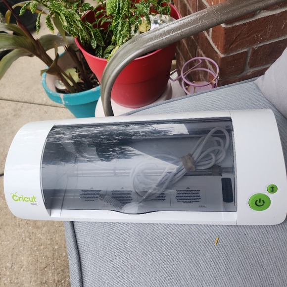 Cricut | Art | Mini Crafts Cutting Machine By Cricut | Poshmark